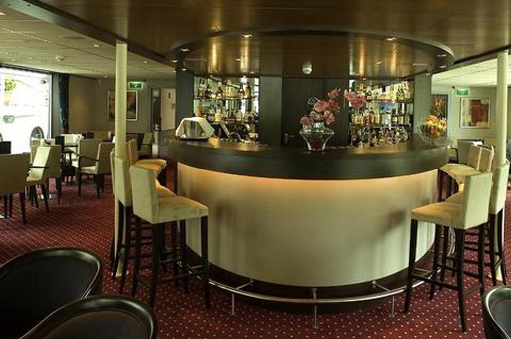 Amadeus Princess - Besondere Flusskreuzfahrten 2021/2022 beim ...